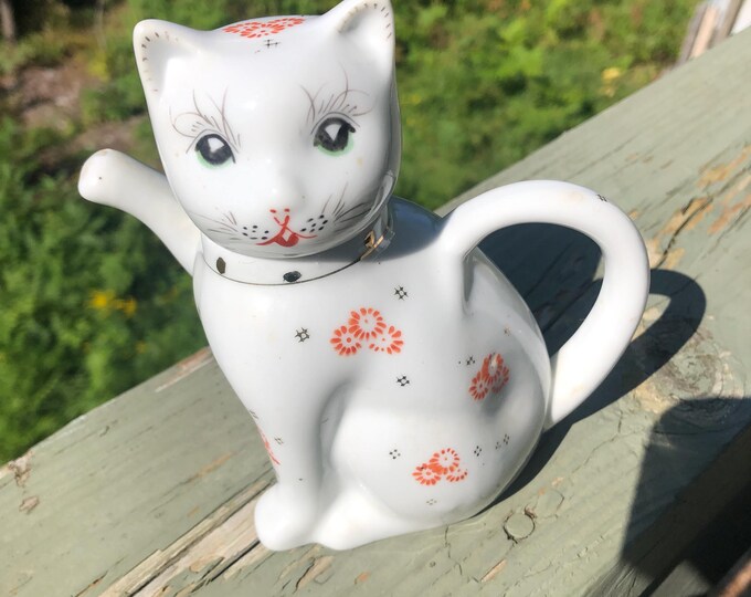 Vintage Cat Pitcher Ceramic White With Dark Red/orange Flowers Paw ...