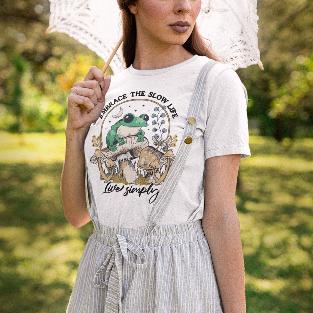 Vintage Frog Cottagecore Tshirt I Academia Cottage Core Aesthetic I ...