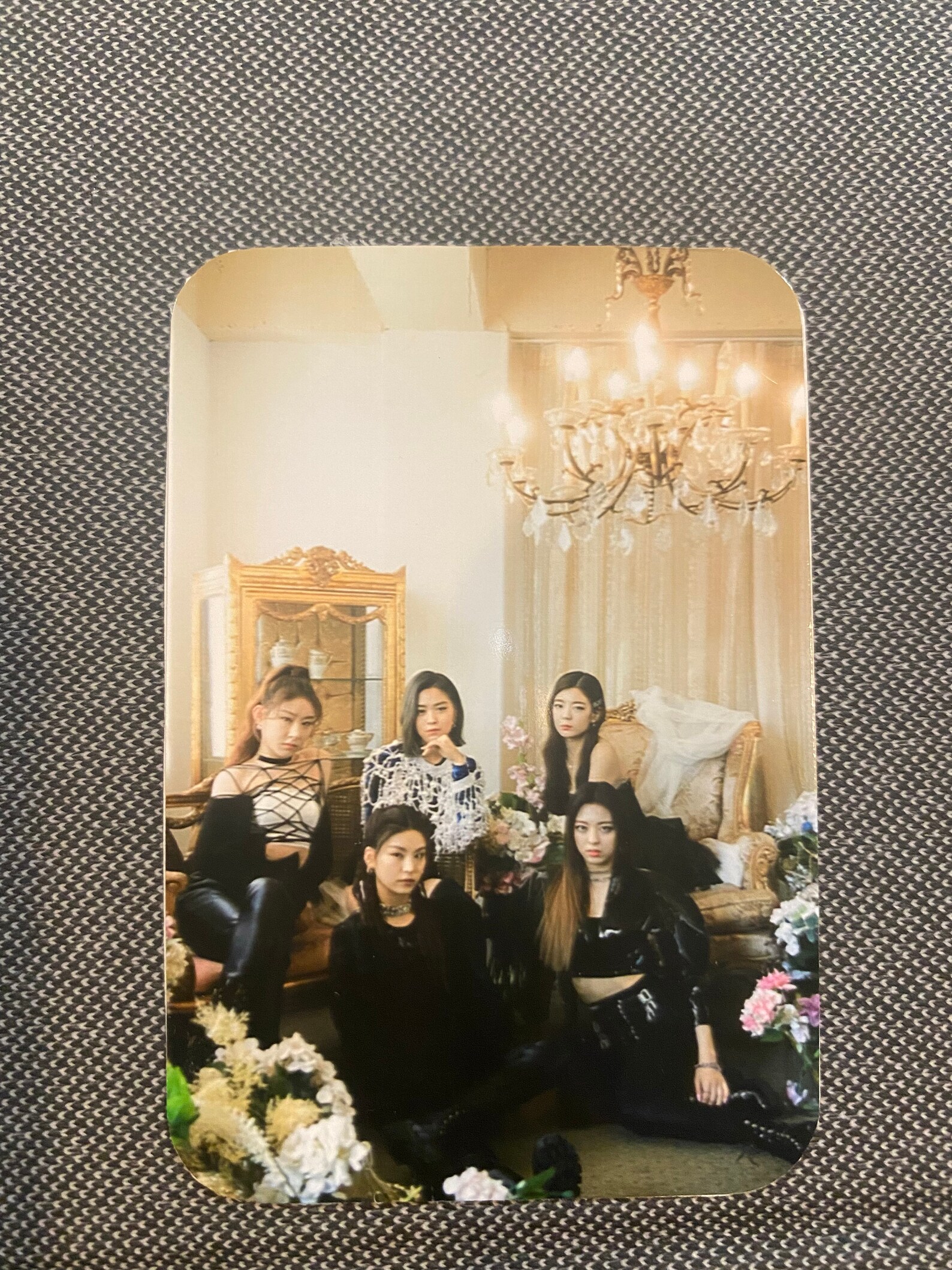 ITZY Glossy Photocards With Freebies Included - Etsy