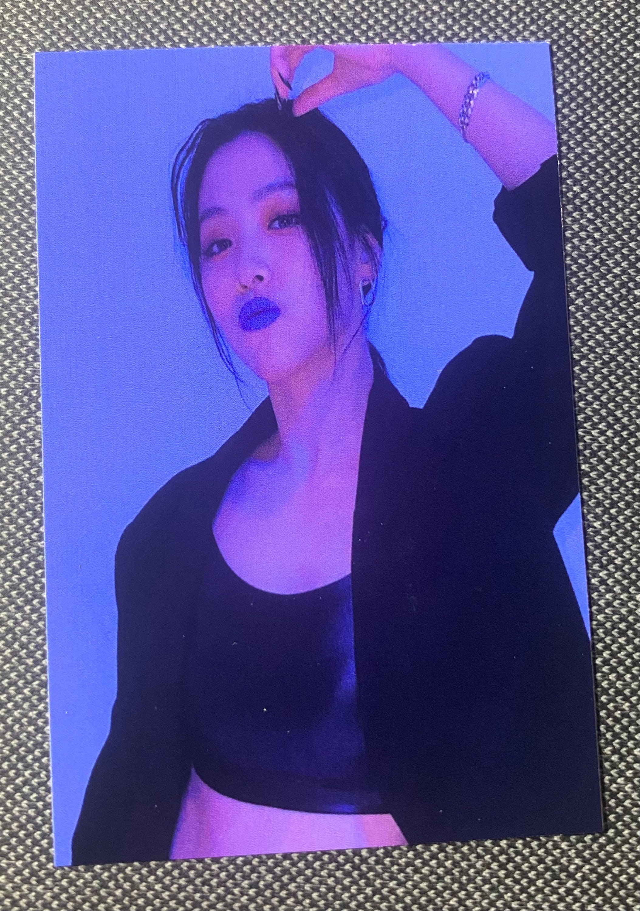 ITZY Glossy Photocards With Freebies Included - Etsy
