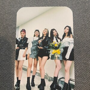 ITZY Glossy Photocards With Freebies Included - Etsy