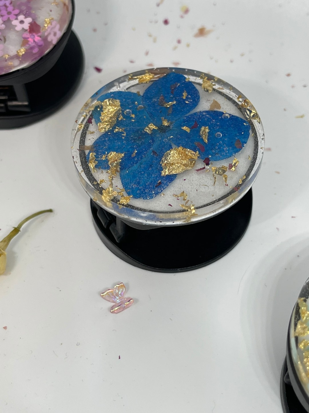 Phone Grip Made From Resin and Real Flowers. Phone Grip With Flowers ...