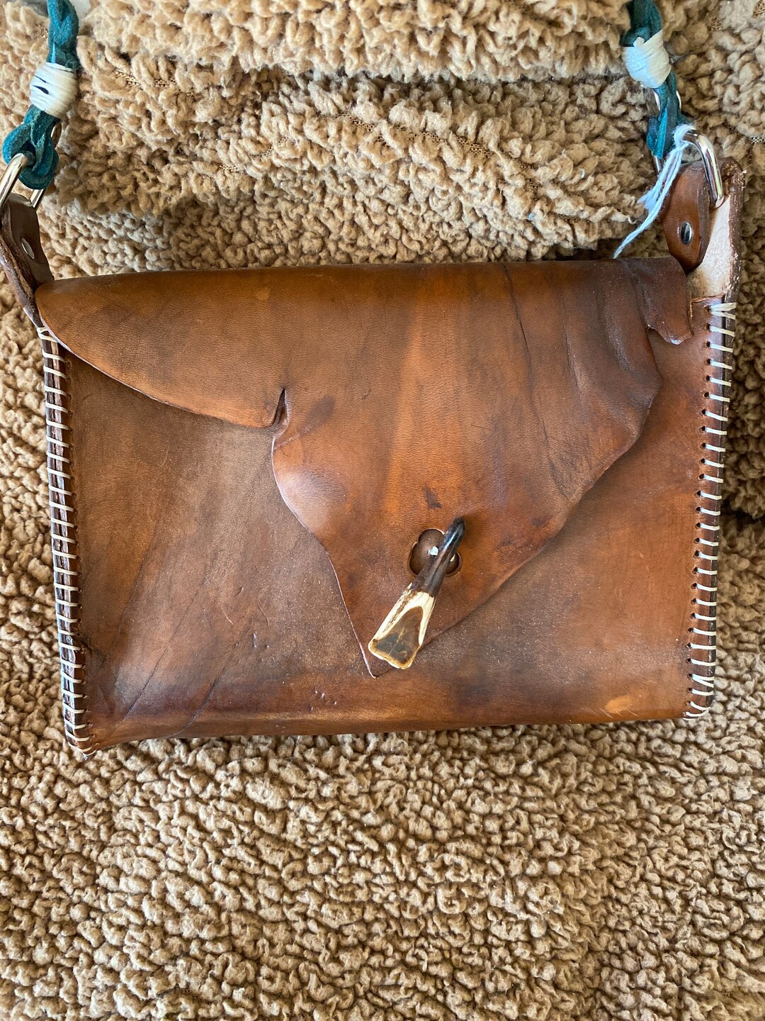 Handmade Leather Crossbody Purse, Wolf Tooth Closure, Phone Holder - Etsy