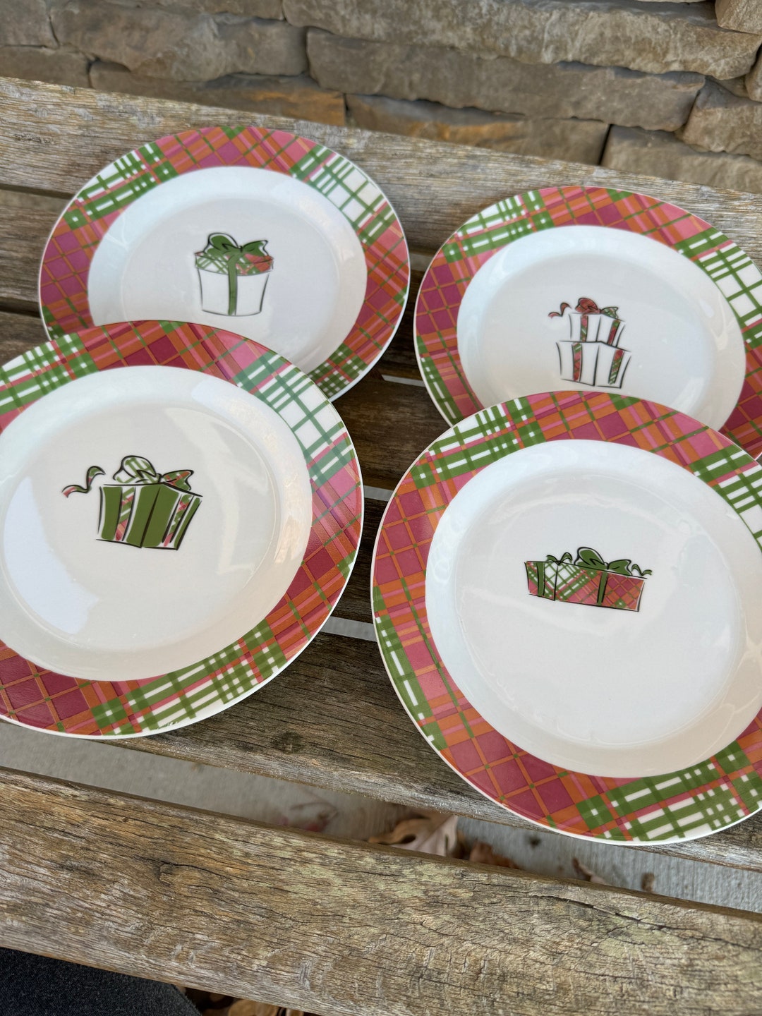 PAI Christmas Luncheon Plates: Red Green Plaid, Gift Design, Set of 4 ...