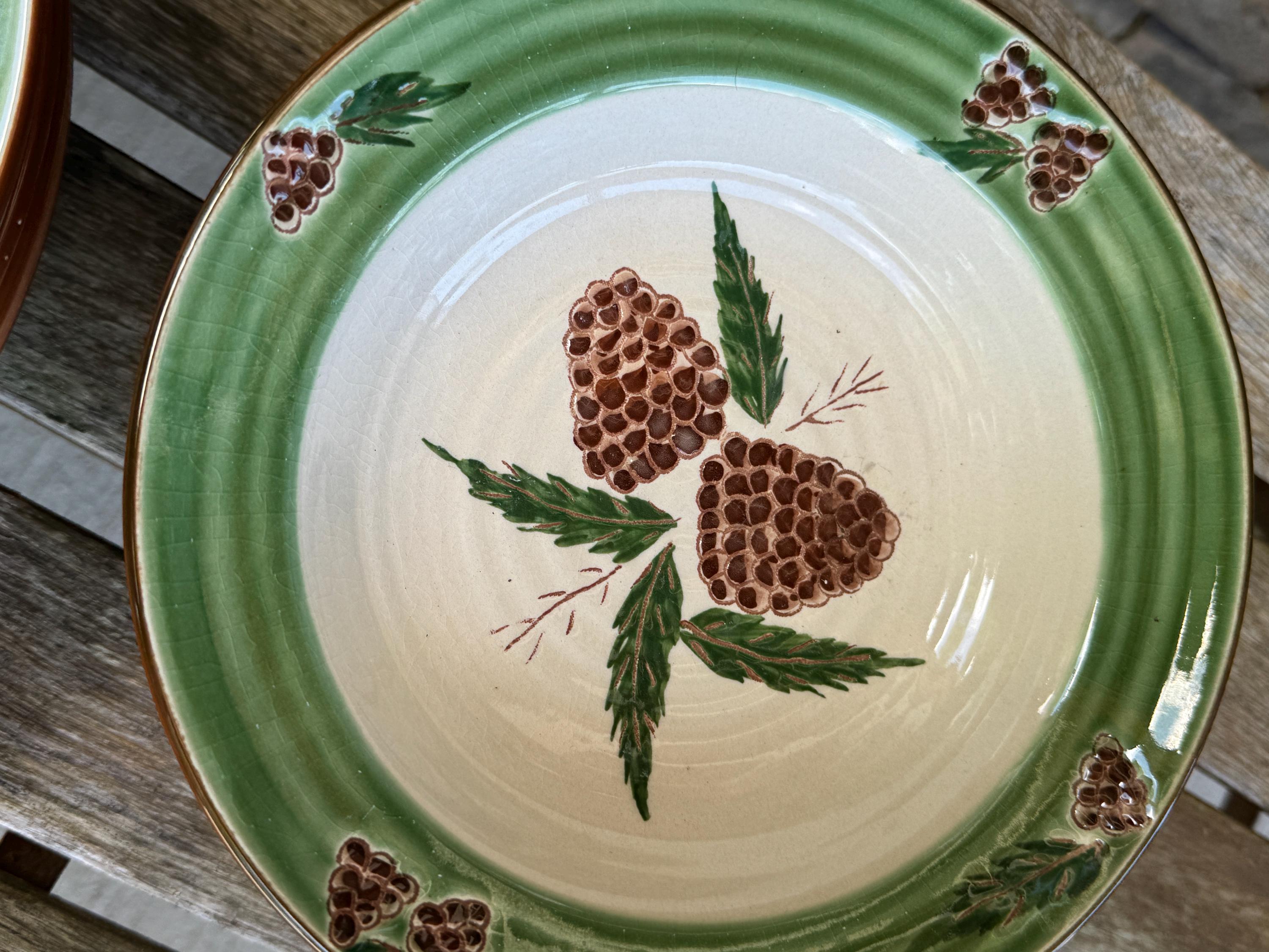 Christmas Dinnerware Set Pine Cone Hampton Forge Green Bands 6 Piece ...