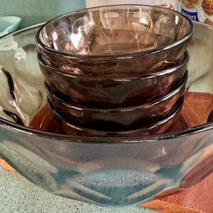Brown Glass PYREX Salad Bowl Set Thumbprint Teardrop Pattern PYREX ...