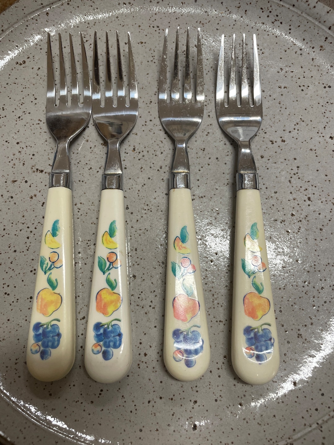 Vintage Corelle Fruit Basket Salad Forks Knives Spoons Flatware Corelle ...