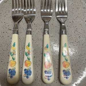 Vintage Corelle Fruit Basket Salad Forks Knives Spoons Flatware Corelle ...