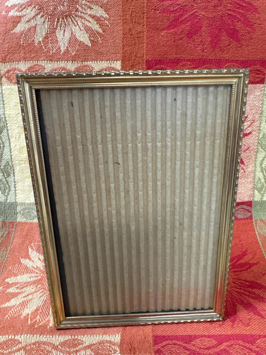 Vintage 1960s-1970s Picture Frames Decorative Gold Metal Scrolls 5x7 ...