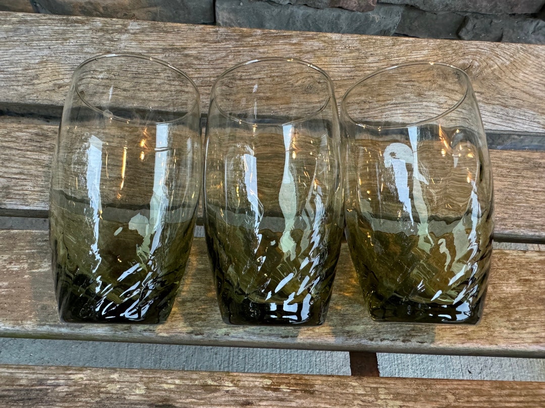 Libbey Tiara Swirl Green Glasses Swirl Base Tumblers Iced Tea Glasses ...
