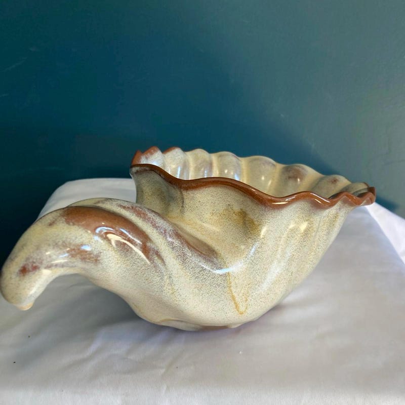 Pottery Shell Bowl - Etsy