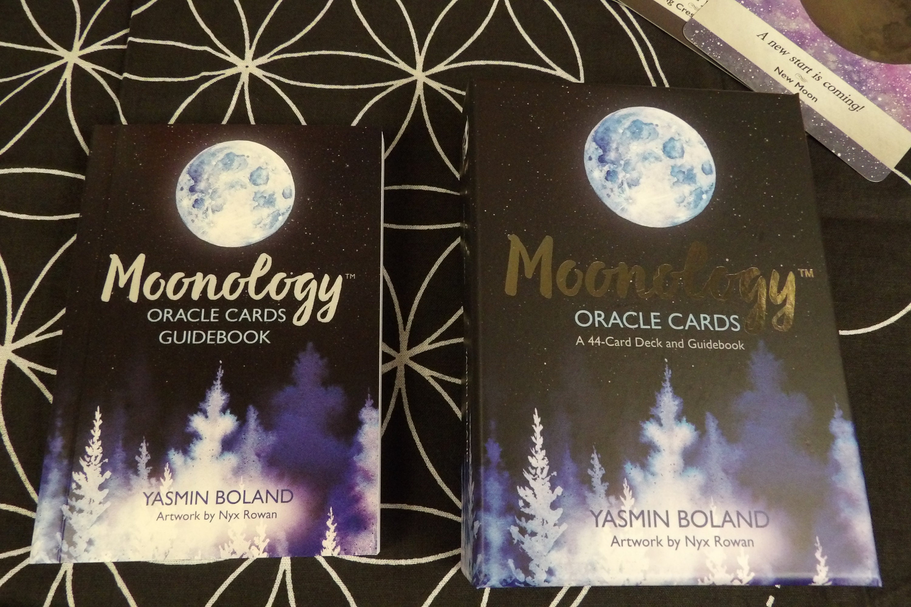 Moonology Oracle Card Set With Phases of the Moon Altar Cloth | Etsy