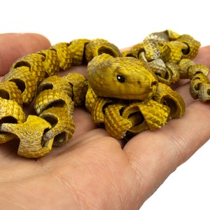 Snake Fidget Toy, Flexible Articulated Long Snake Gift, Sensory Desk ...