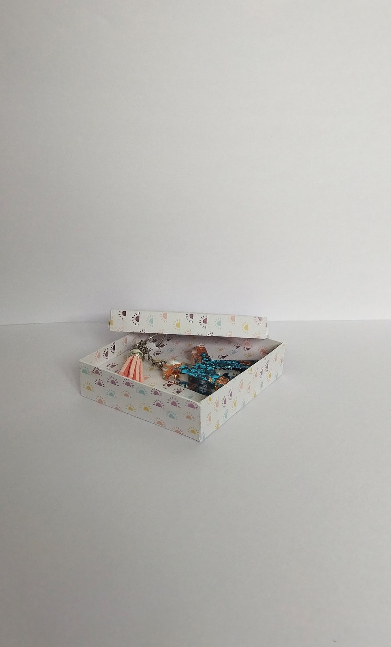 Keychain Box SVG Keychain Display Card Svg Keyring Display - Etsy