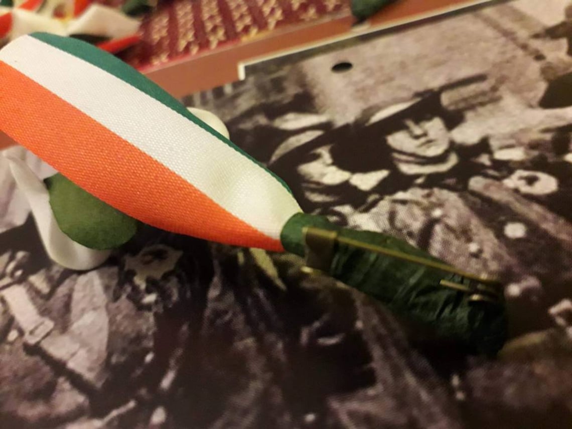 Irish Easter Lily Pin Handmade - Etsy