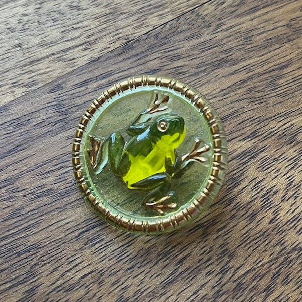 Frog Button - Etsy