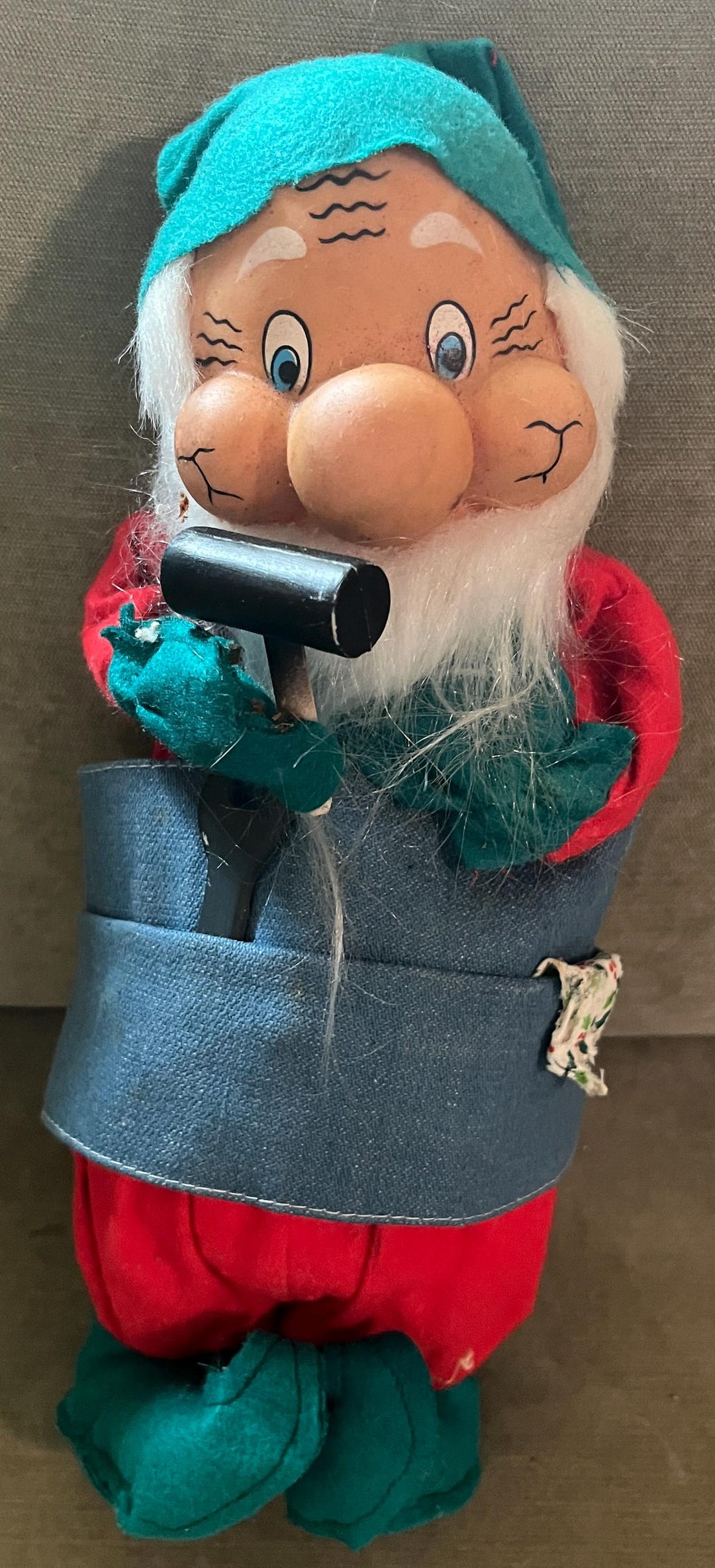 Vintage Santa's Workshop Carpenter Elf Wind up Figure Jingle Bells ...