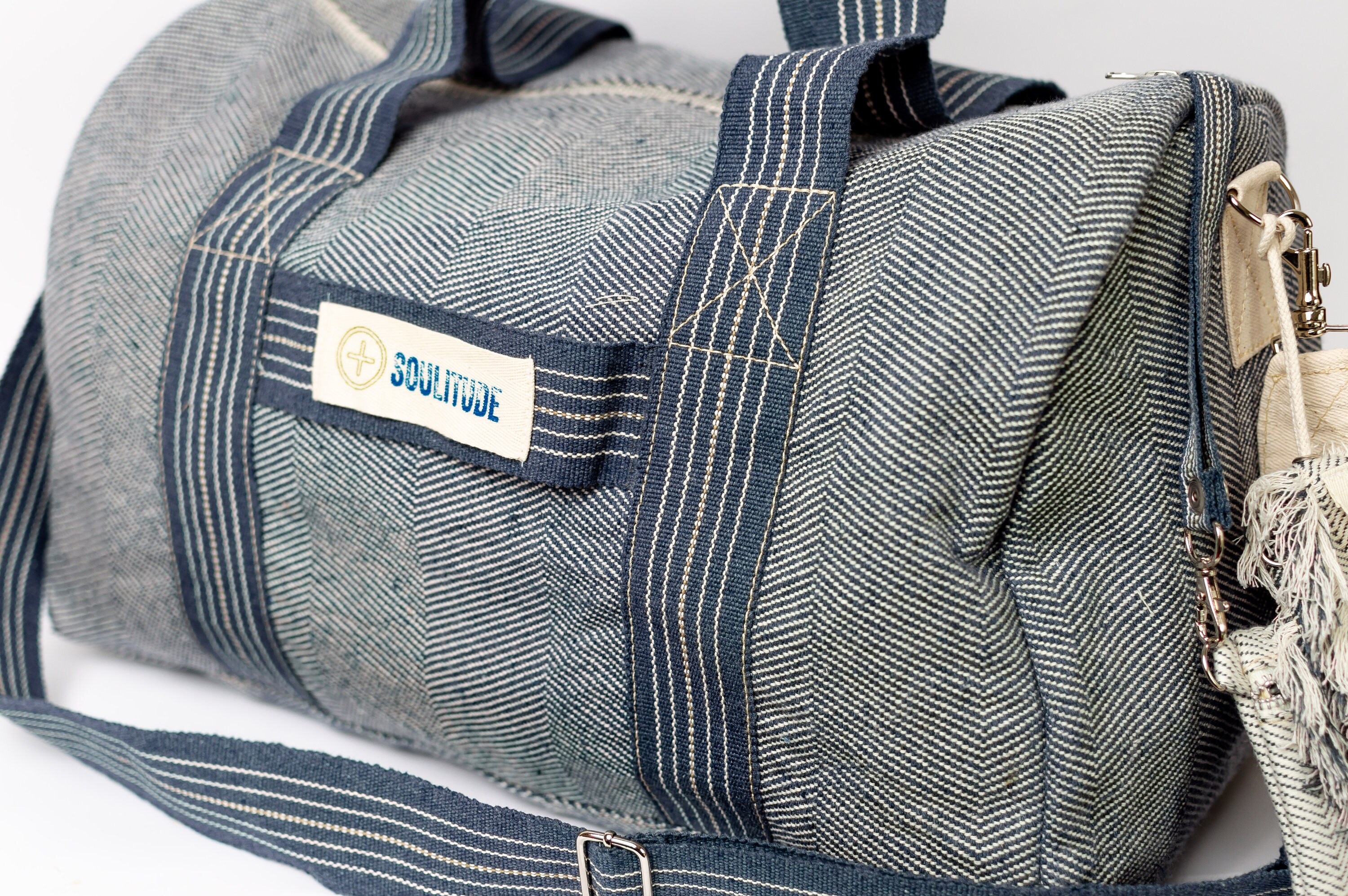 Sustainable Handmade Travel Duffel Bag- Ardor - Etsy