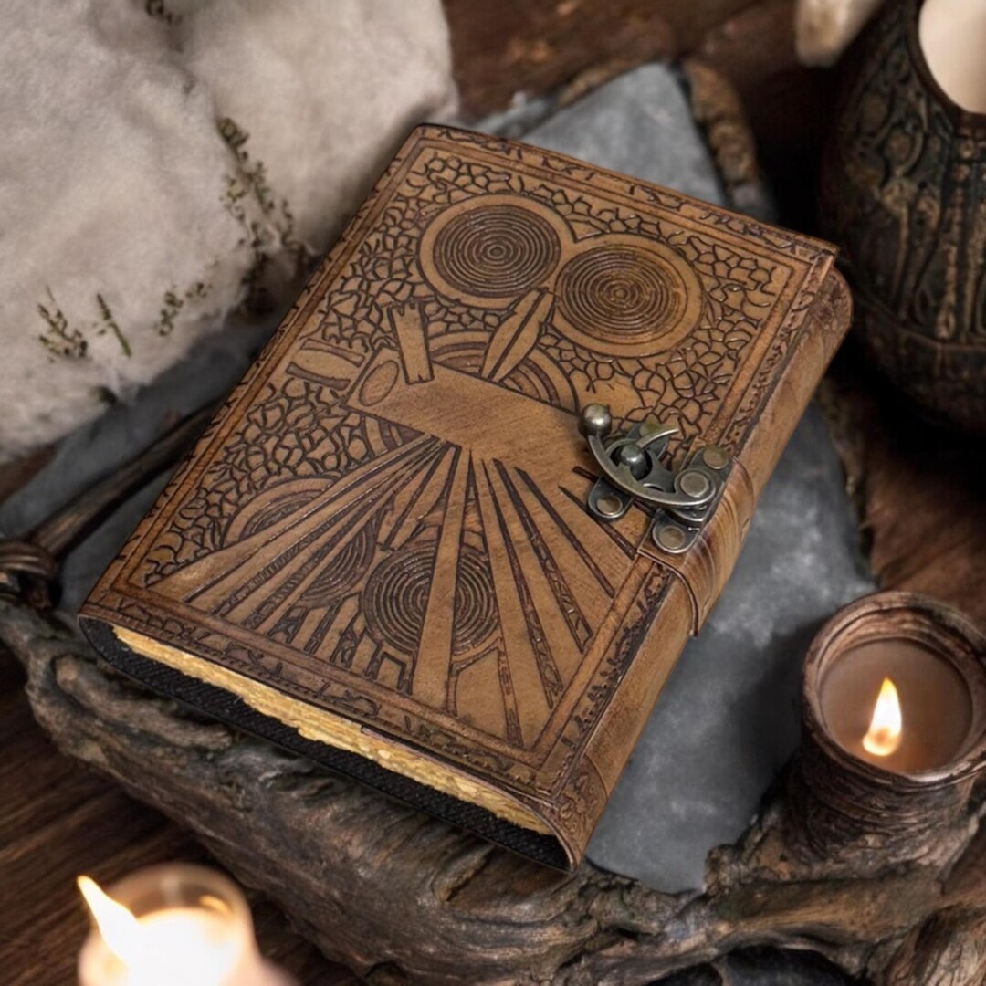 Darkhold Leather Journal: Book of Shadows, Grimoire With Lock - Etsy