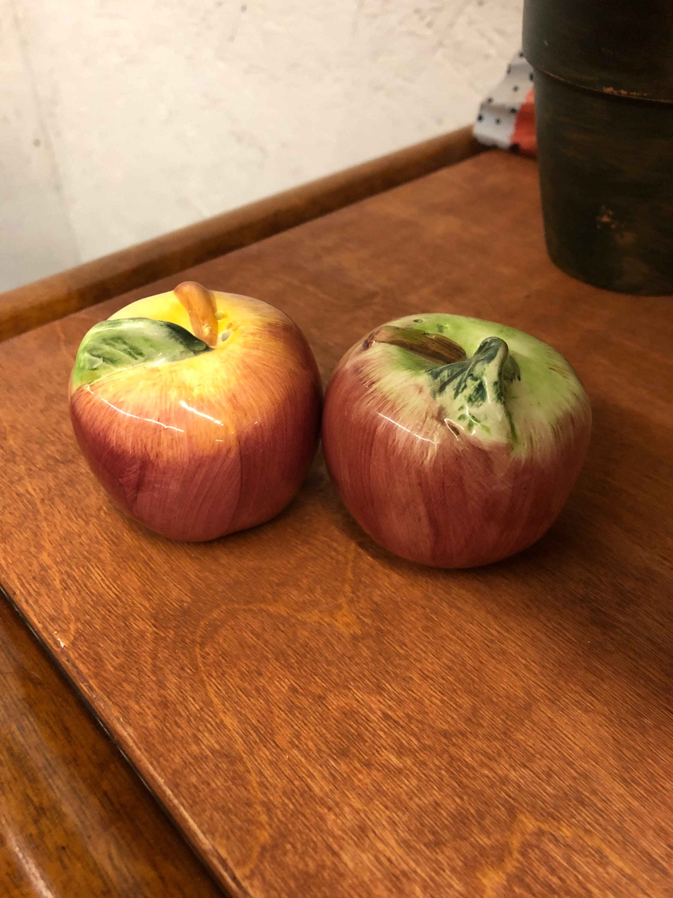 Apple Salt and Pepper Shakers - Etsy