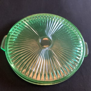 UV Uranium Serving Plate Great Detail Spiral Design Deep Glow for ...