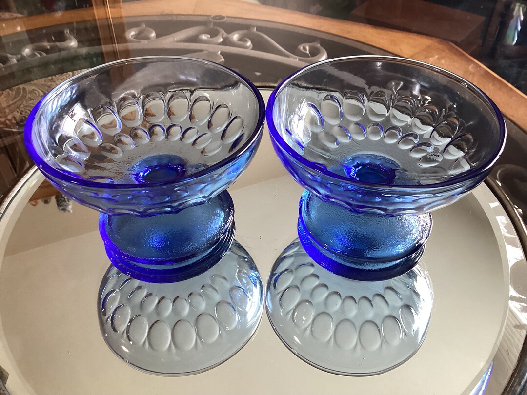 Vibrant Blue Sherbet / Champaign Cups Great Eye Catching Colour - Etsy