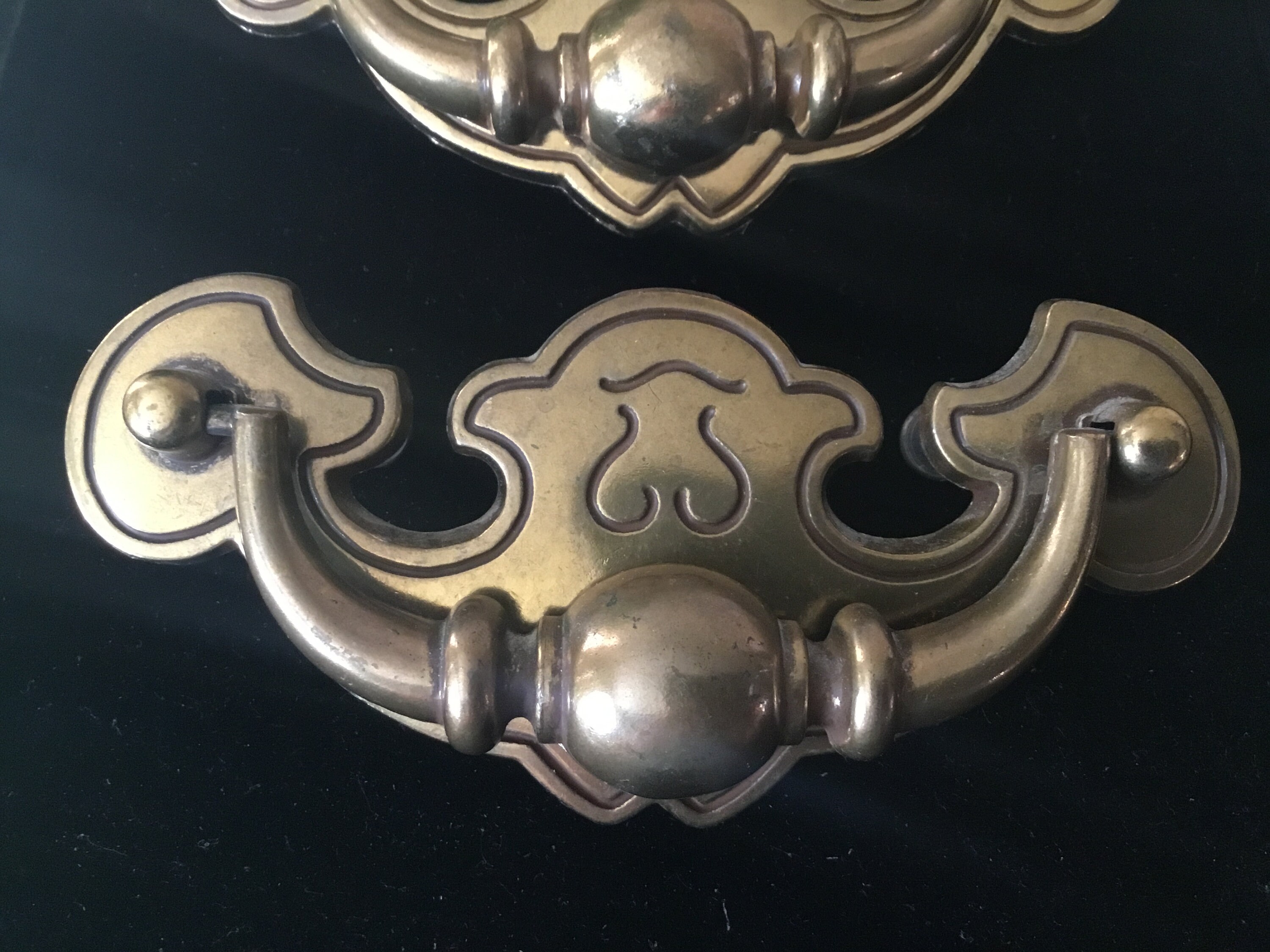A Vintage Set of 4 Brass Batwing Drawer Pulls in Great Vintage | Etsy