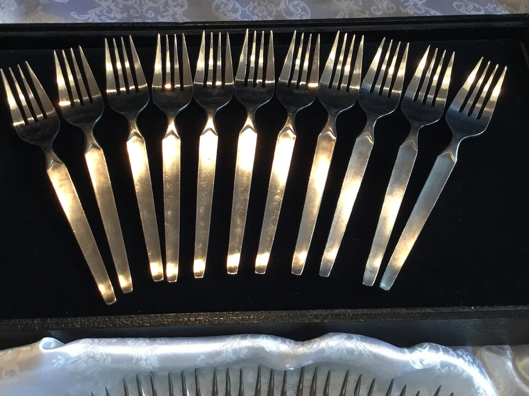 Silco Stainless Steel Japan 32 Piece Set Great to Start Collecting or ...