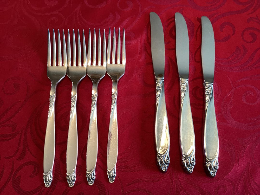 7 Replacement Pieces of Prestige Pattern Silver Plated Silverware ...
