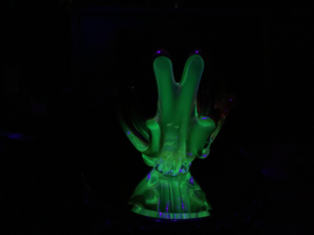 EXTREMELY RARE URANIUM Stamped Chalet Glass 2 Tone Finger Tips ...