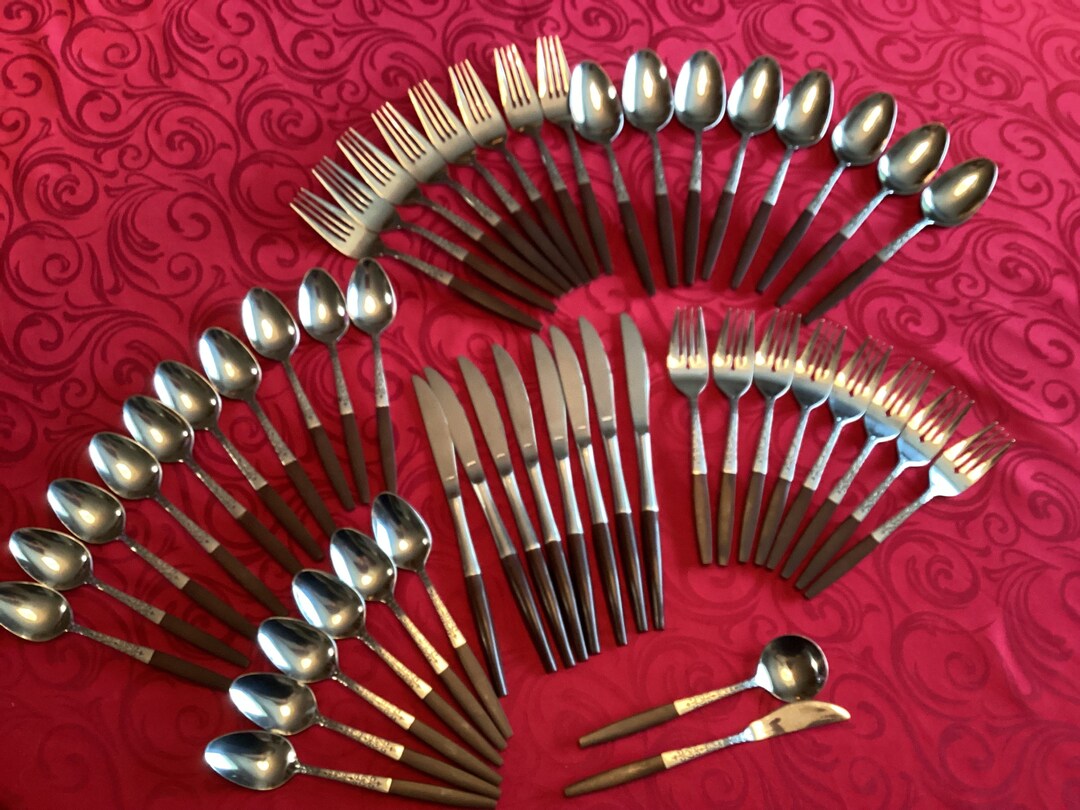 Interpur Stainless Steel Japan Flatware With Stainless Steel and Wooden ...