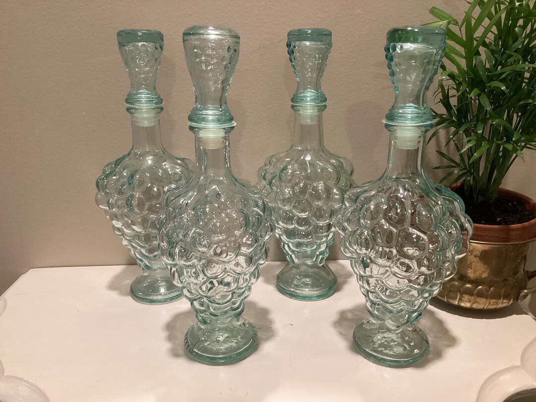 Grape Shaped Decanters With Glass Stoppers Decorative Shapley Barware ...
