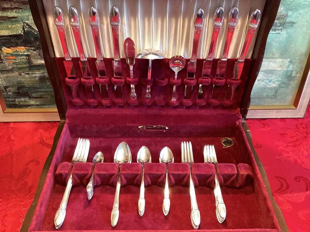 51 Pieces of First Love Pattern 1847 Rogers Silver Plated Silverware ...