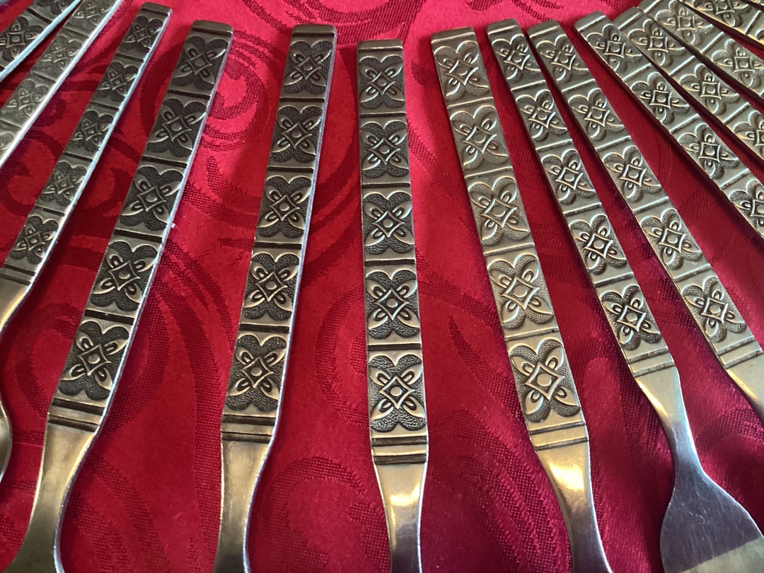 55 Pieces of Montalo Pattern Ecko Eterna Stainless Steel Flatware ...