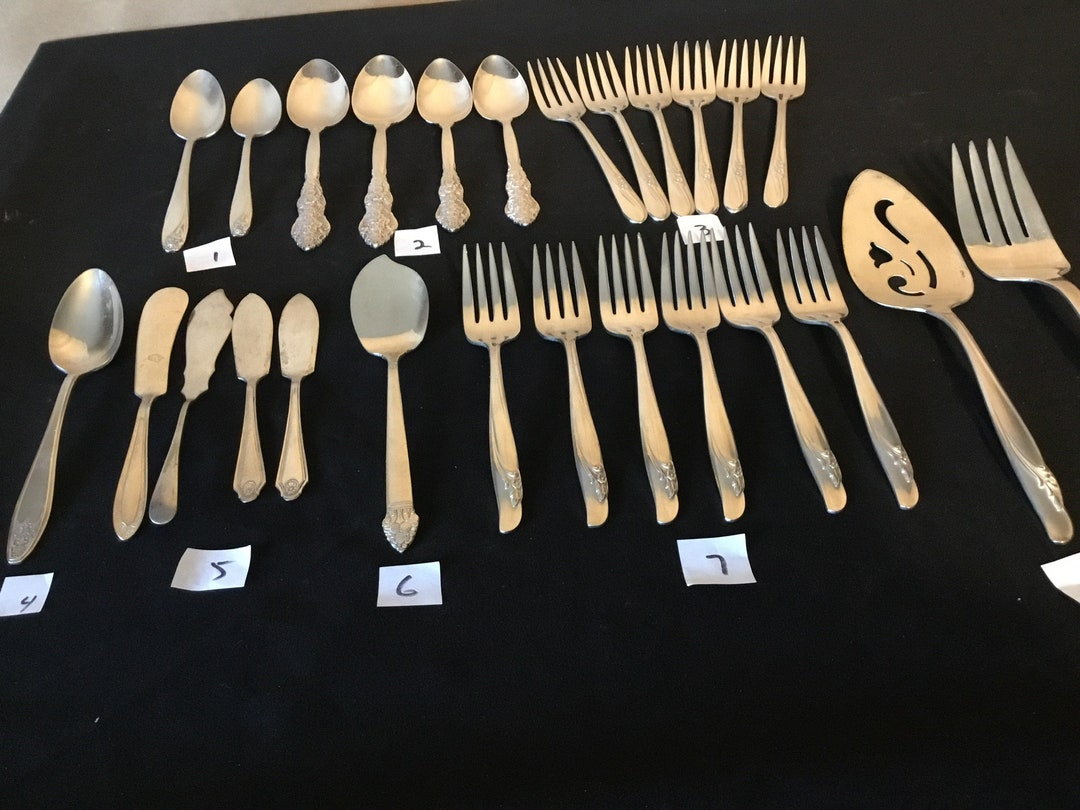 TARIFFS INCLUDED Vintage Variety of All Different Silver Plated Knives ...