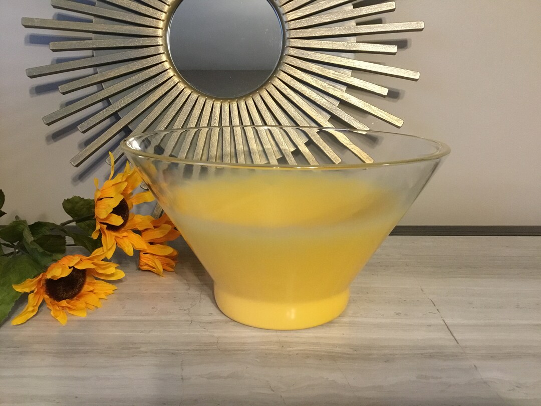 Atomic Vintage MCM Yellow Chip / Popcorn Bowl Fantastic Colour Right ...
