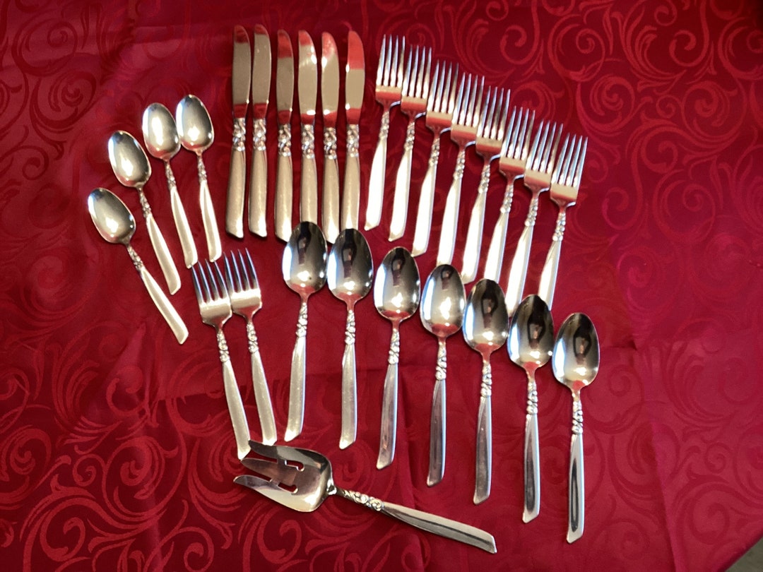 28 Pieces of South Seas Pattern Silver Plated Flatware Cutlery Made by ...