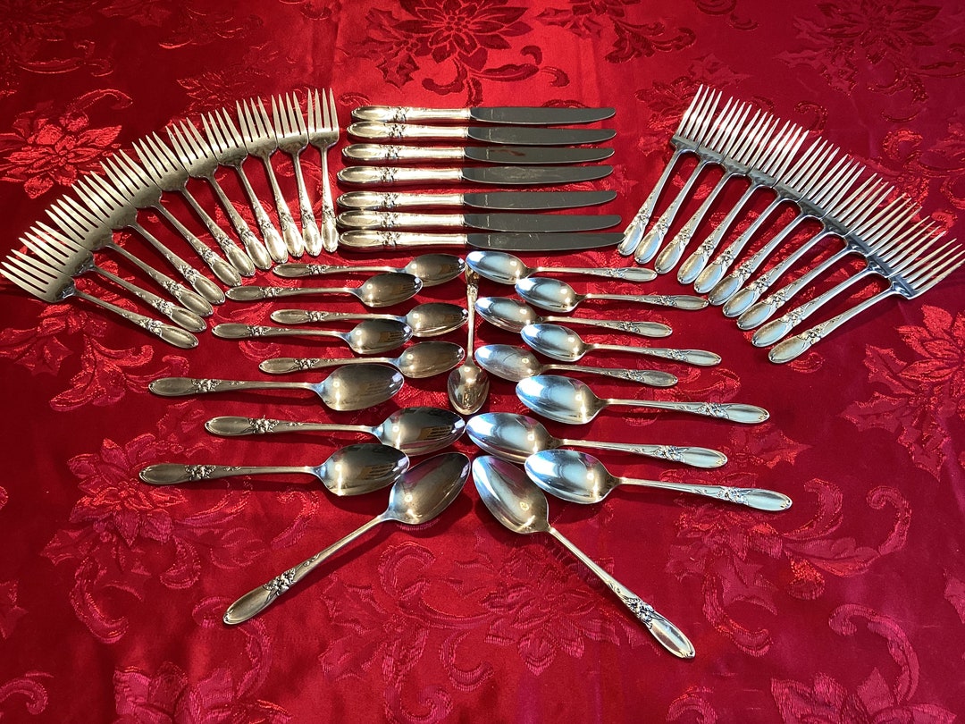 White Orchard Pattern Silver Plated Community Silverware Set of 47 ...