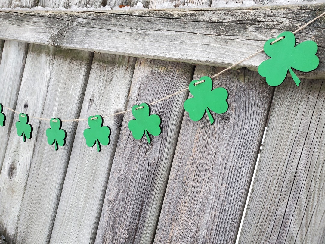 Shamrock Garland, Wood Shamrock Banner, Rustic St. Patrick's Day ...