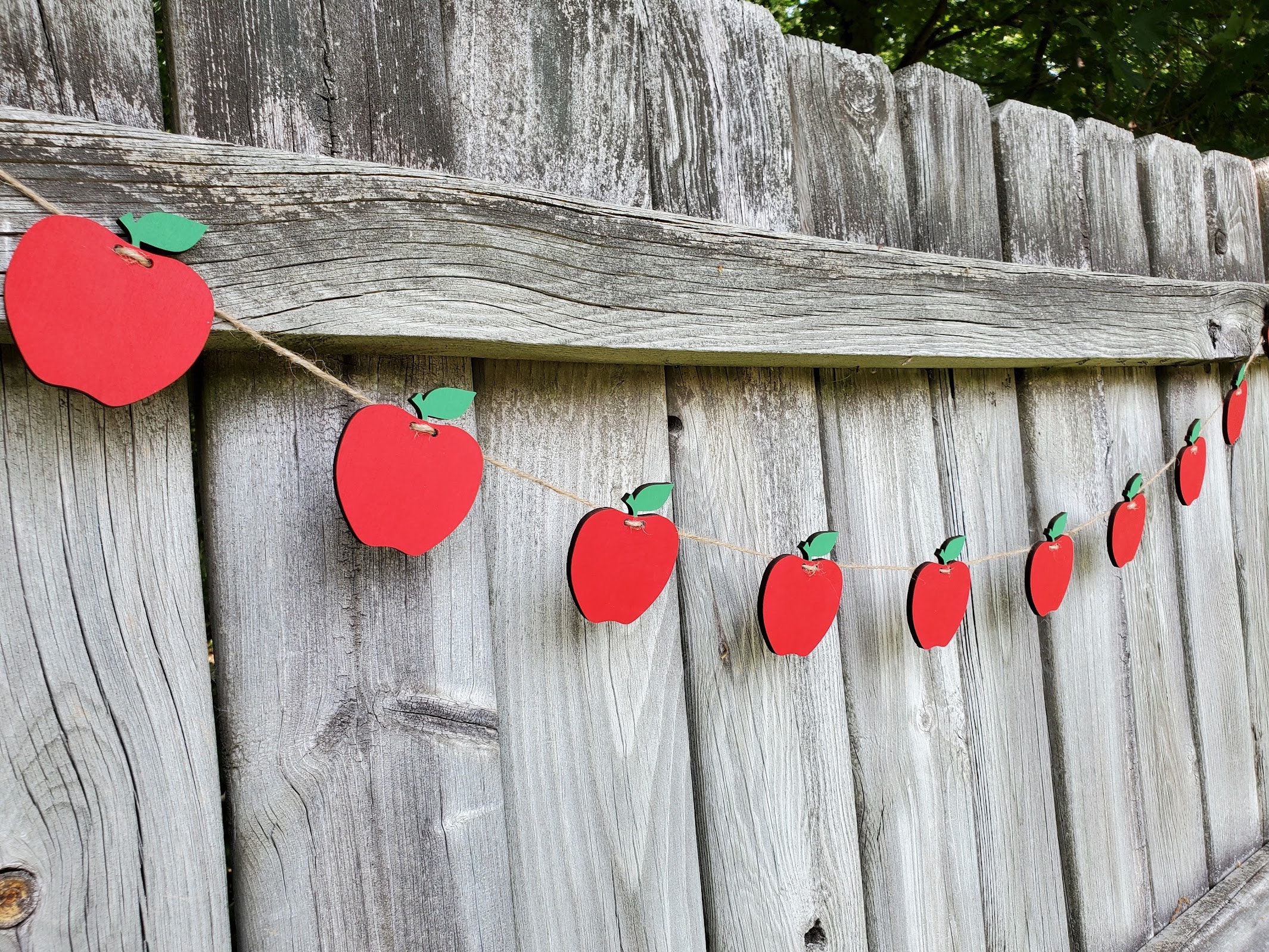 Apple Garland, Wood Apple Banner, Fall Decoration, Teacher Banner ...