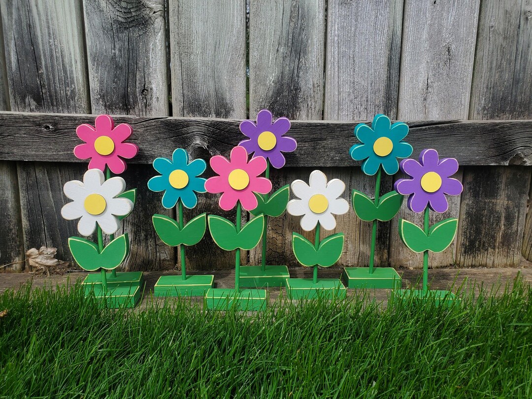 Wood Daisy, Spring and Summer Home Decor, Handmade Tabletop Daisy ...