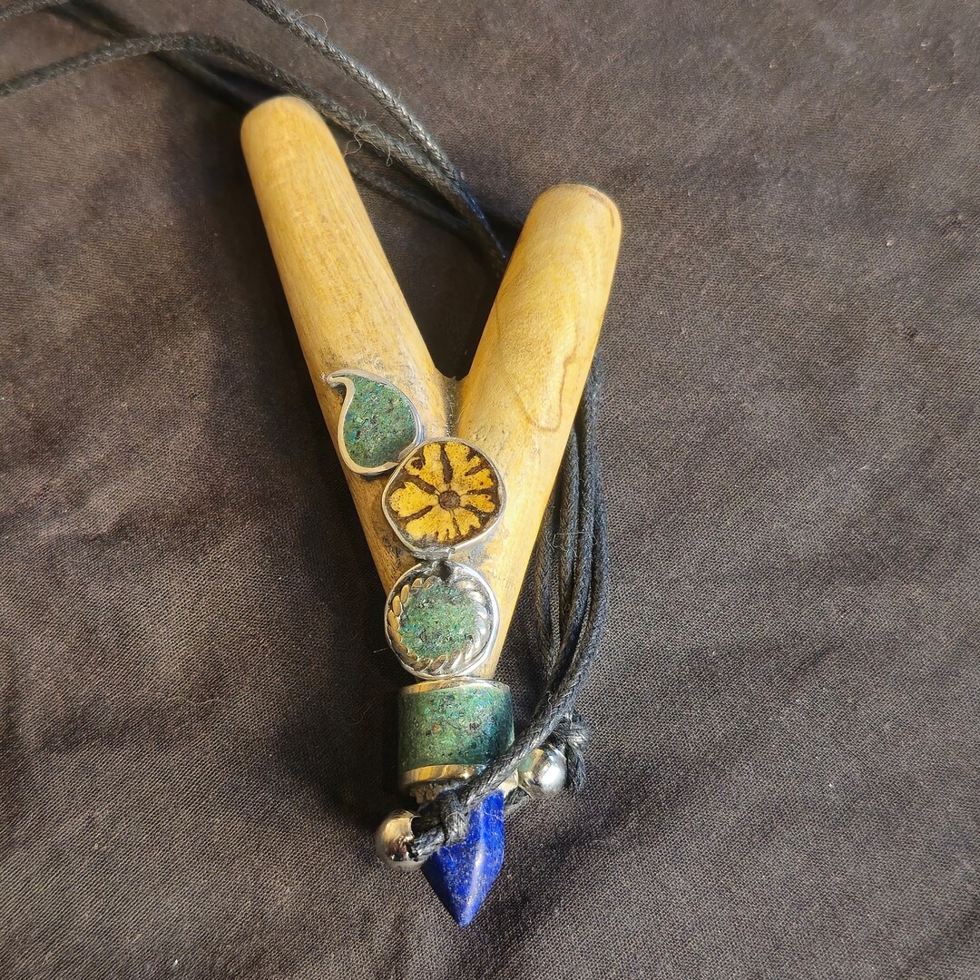 Kuripé Self-applicator From Peru With Sodarite Stone - Etsy
