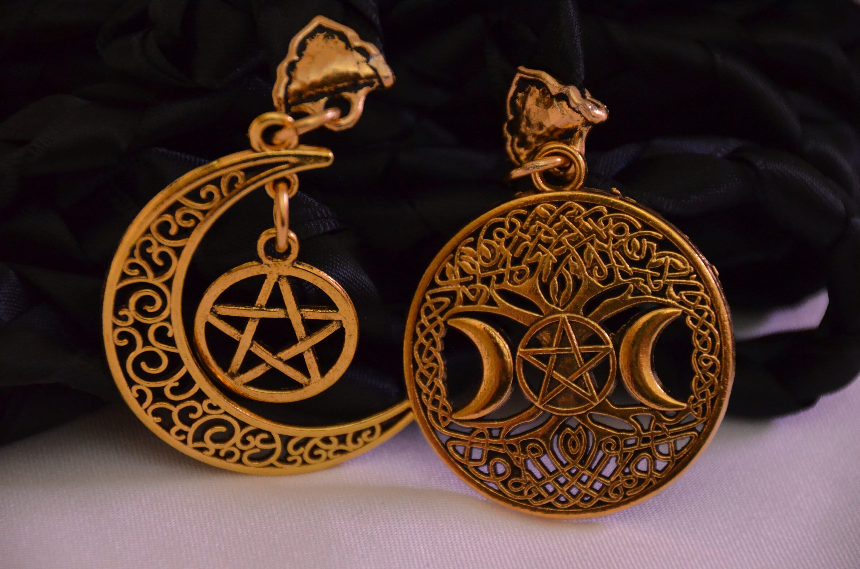 Divinity Braid Black Gold Triple Moon Goddess Wedding - Etsy