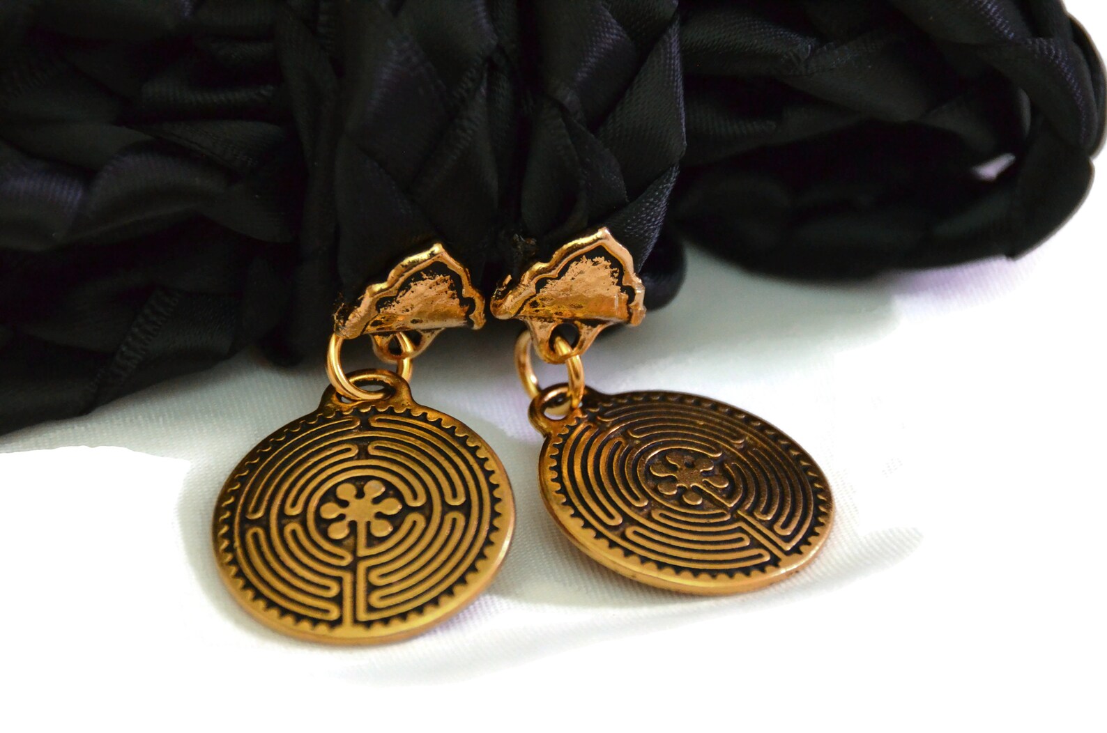 Divinity Braid Limited Edition Black Gold Celtic Hecate Labyrinth ...