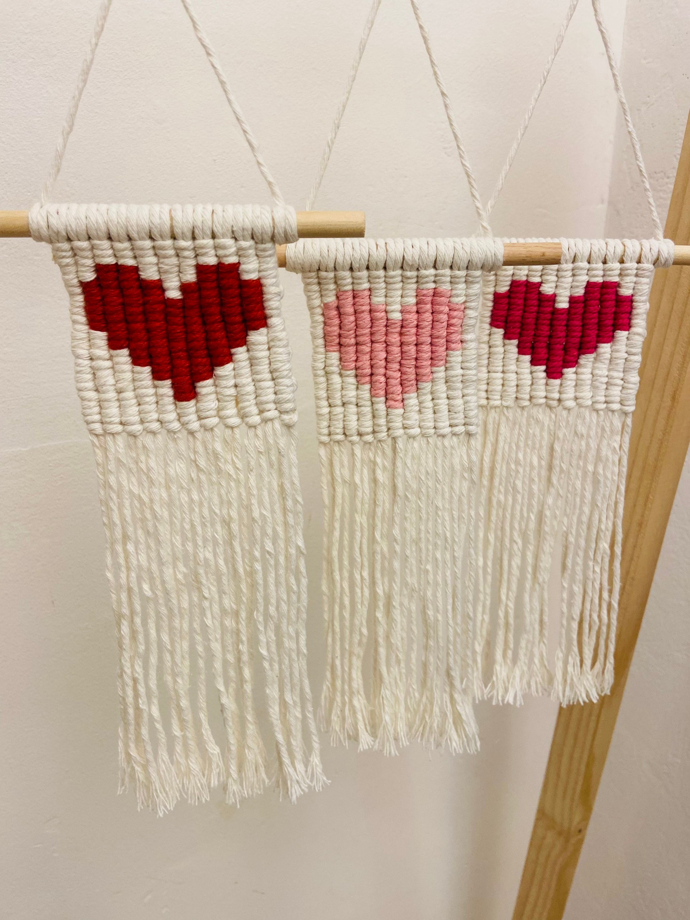 Mini Pixel Art Macrame Hanging - Etsy