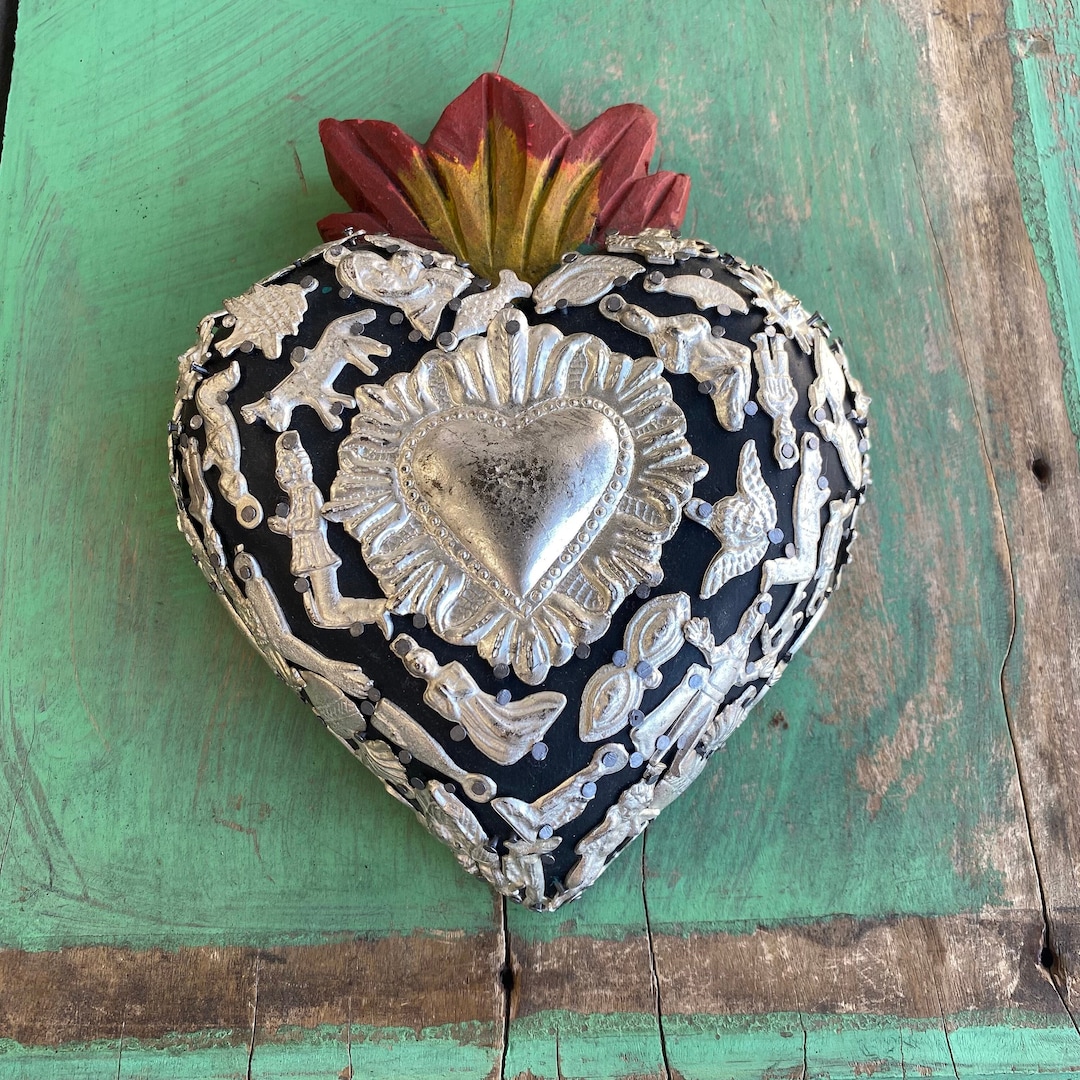 Milagros Corazon - Etsy