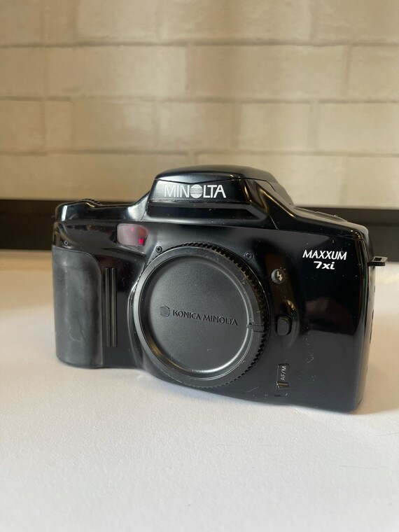 Minolta Maxxum 7xi SLR Film Camera Body B44 Untested | Etsy