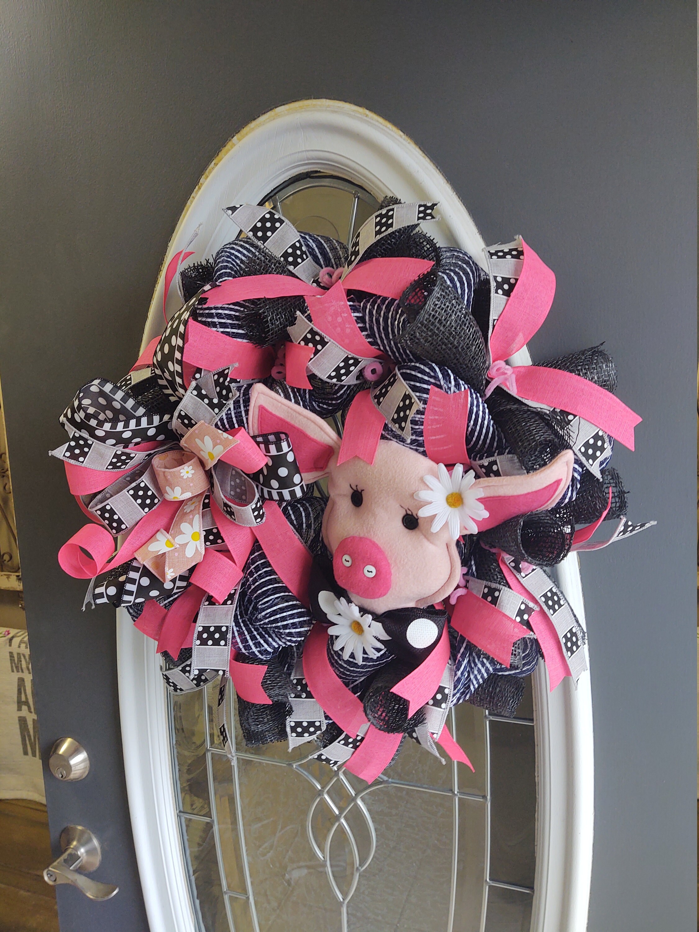 Corona de cerdo rosa, corona de malla de tela, corona de granja, corona ...