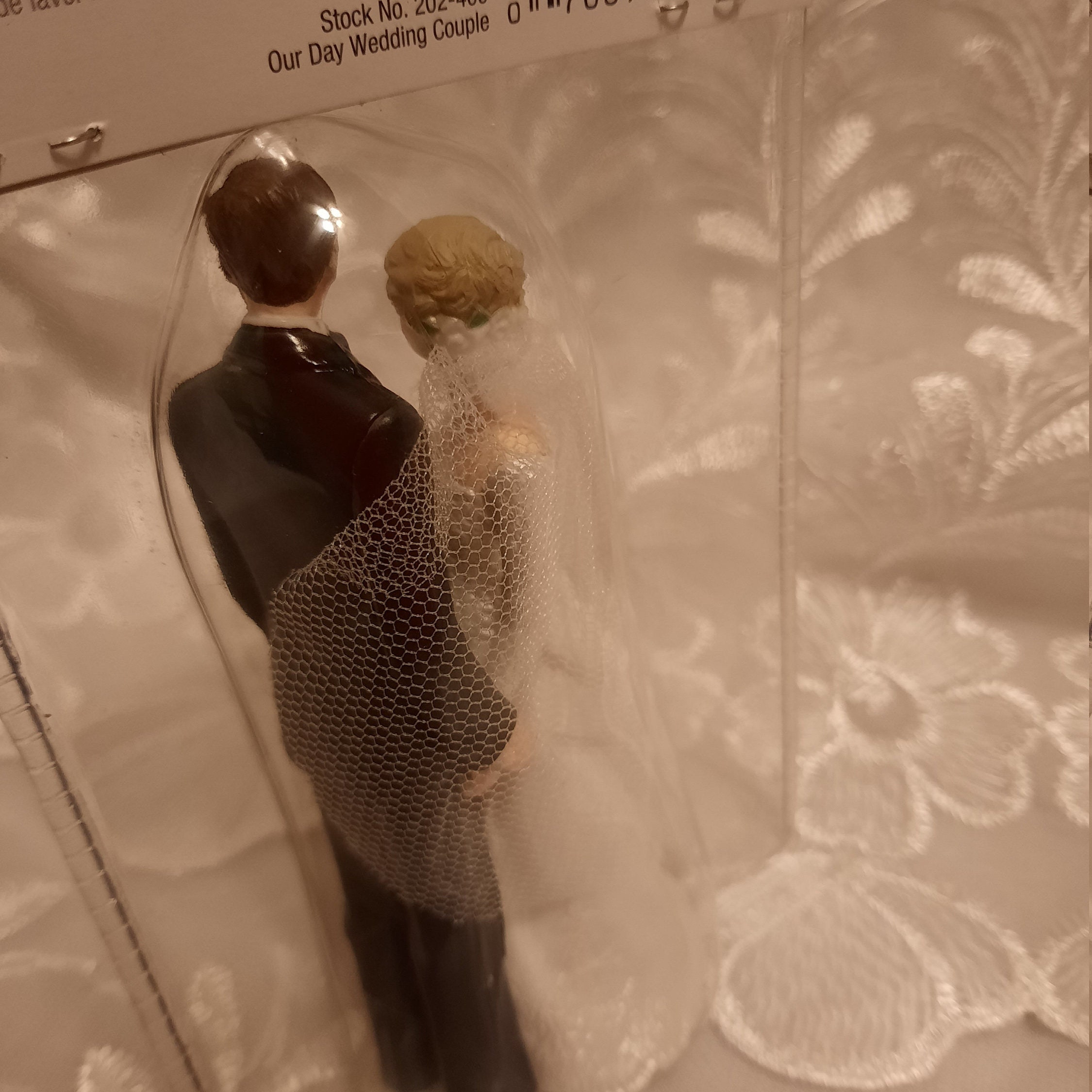 Wilton Wedding Cake Topper Bride Short Blonde Hair Groom Dark Hair. - Etsy