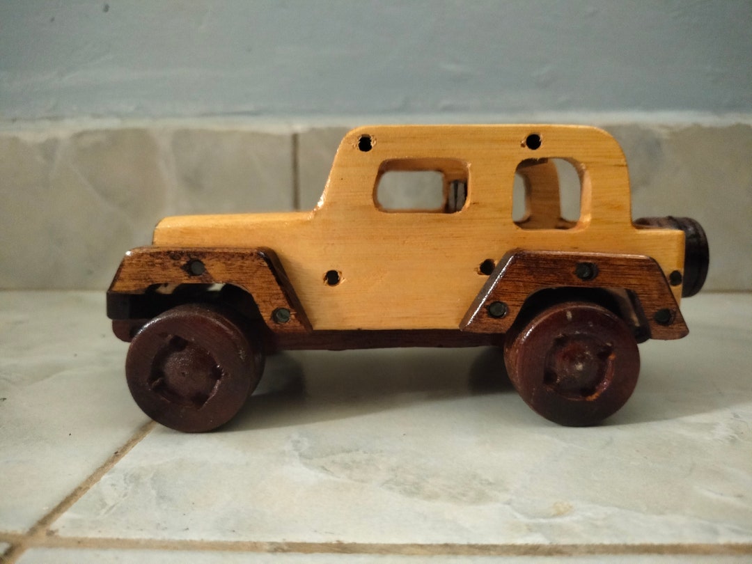 Jeep Wrangler Toy Car, Wooden Jeep, Kids Play Toys, Toy With Rotating ...